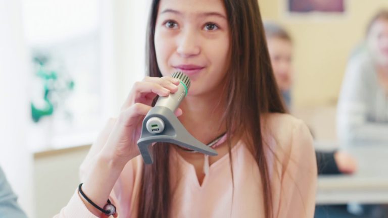 Phonak Roger On 3 Wireless Microphone - Hears Hearing & Hearables